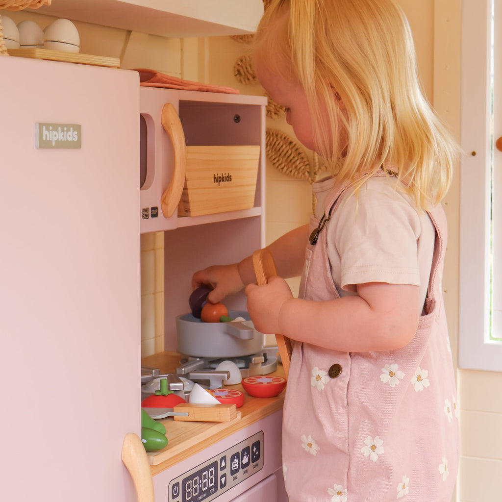 Buy White Modern Chef Toy Kitchen | Wooden Play Kitchen by HipKids Online