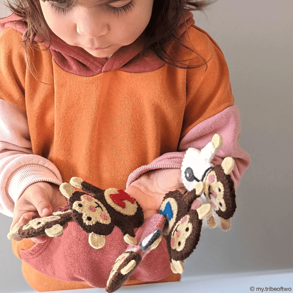 Buy Tara Treasures Five Little Monkeys Finger Puppet Set | HipKids Online